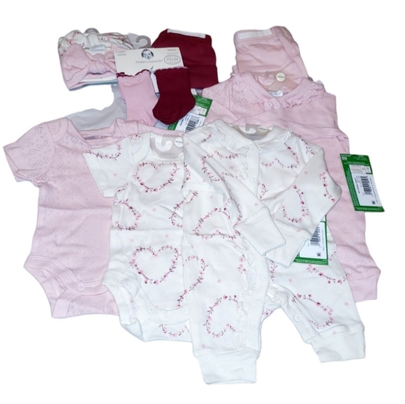 Gerber | Matching Sets | Gerber Modern Moments Pink Hearts Sleeper ...